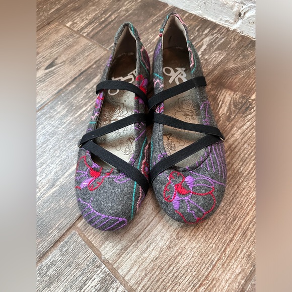 OTBT | Shoes | Otbt Park City Ballet Flat Criss Cross Elastic Shoes ...